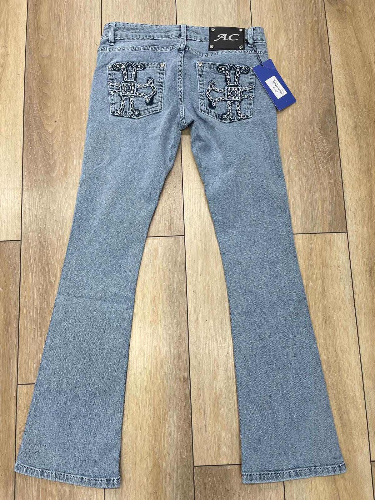 Ameri Camden Low-Rise Cross Flared jeans – Ameri-Camden